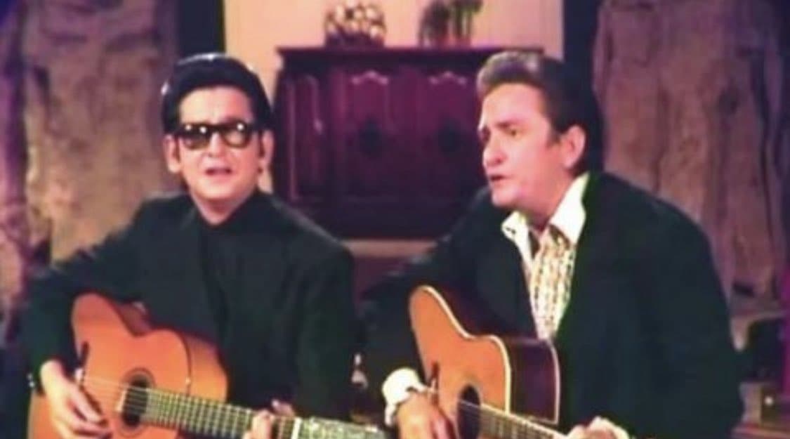 Roy Orbison & Johnny Cash: “Oh, Pretty Woman” Live on The Johnny Cash ...