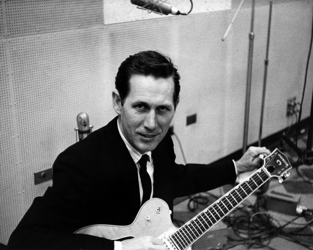 Chet Atkins – Ochi Chornya (Dark Eyes) – Timeless Melodies